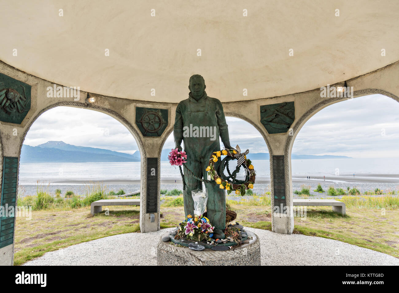 The Seafarers Memorial remembering the lives lost at sea for sailors ...