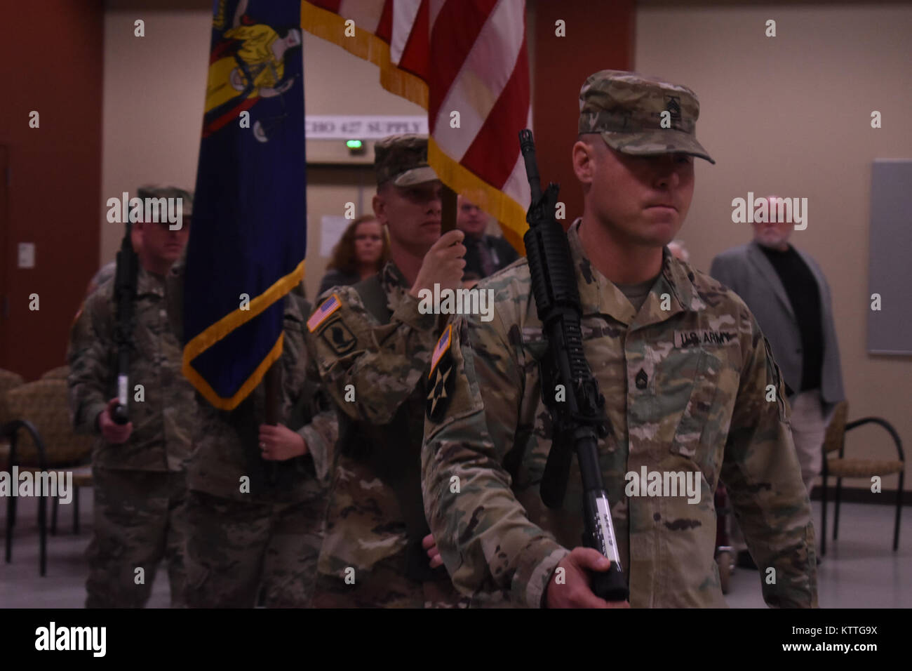 N.Y. Army National Guard Soldiers from the 501st Ordnance (EOD ...