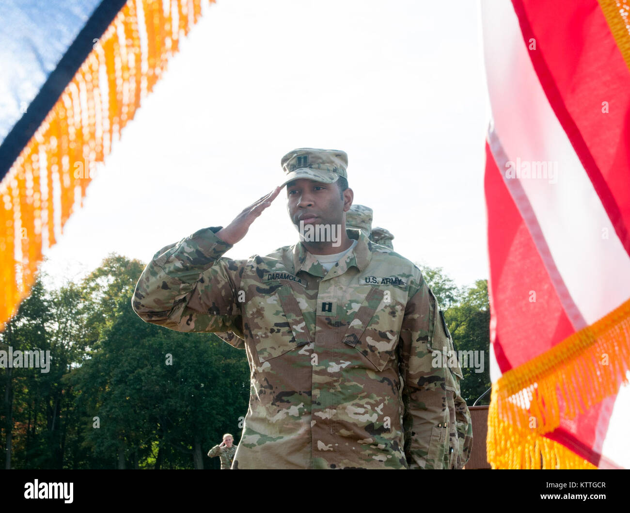 U.S. Army National Guard personnel daily duties and life. Working ...