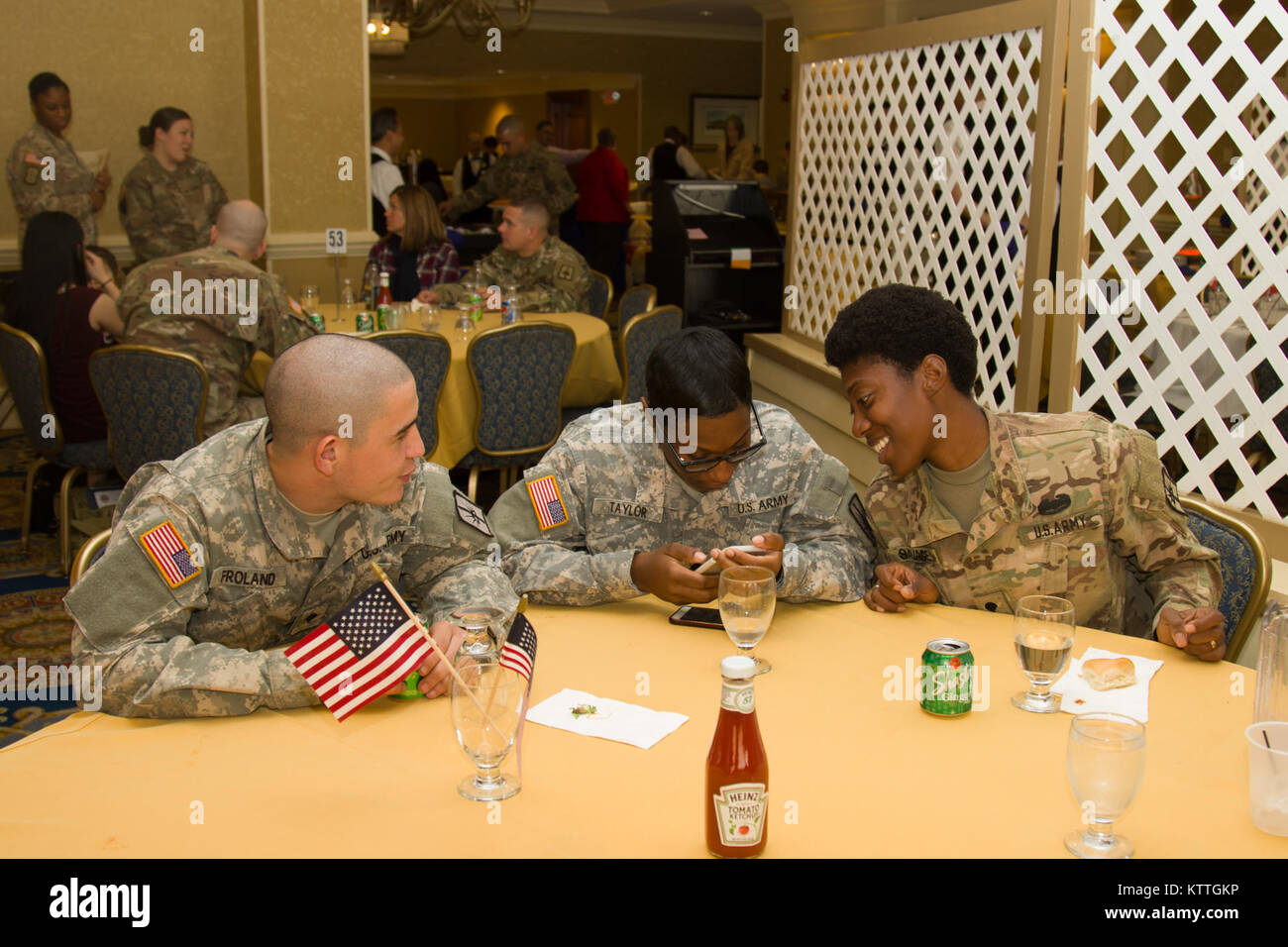 U.S. Army Spcs. Keith Froland, Shadiyah Taylor, and Fatima Savage ...