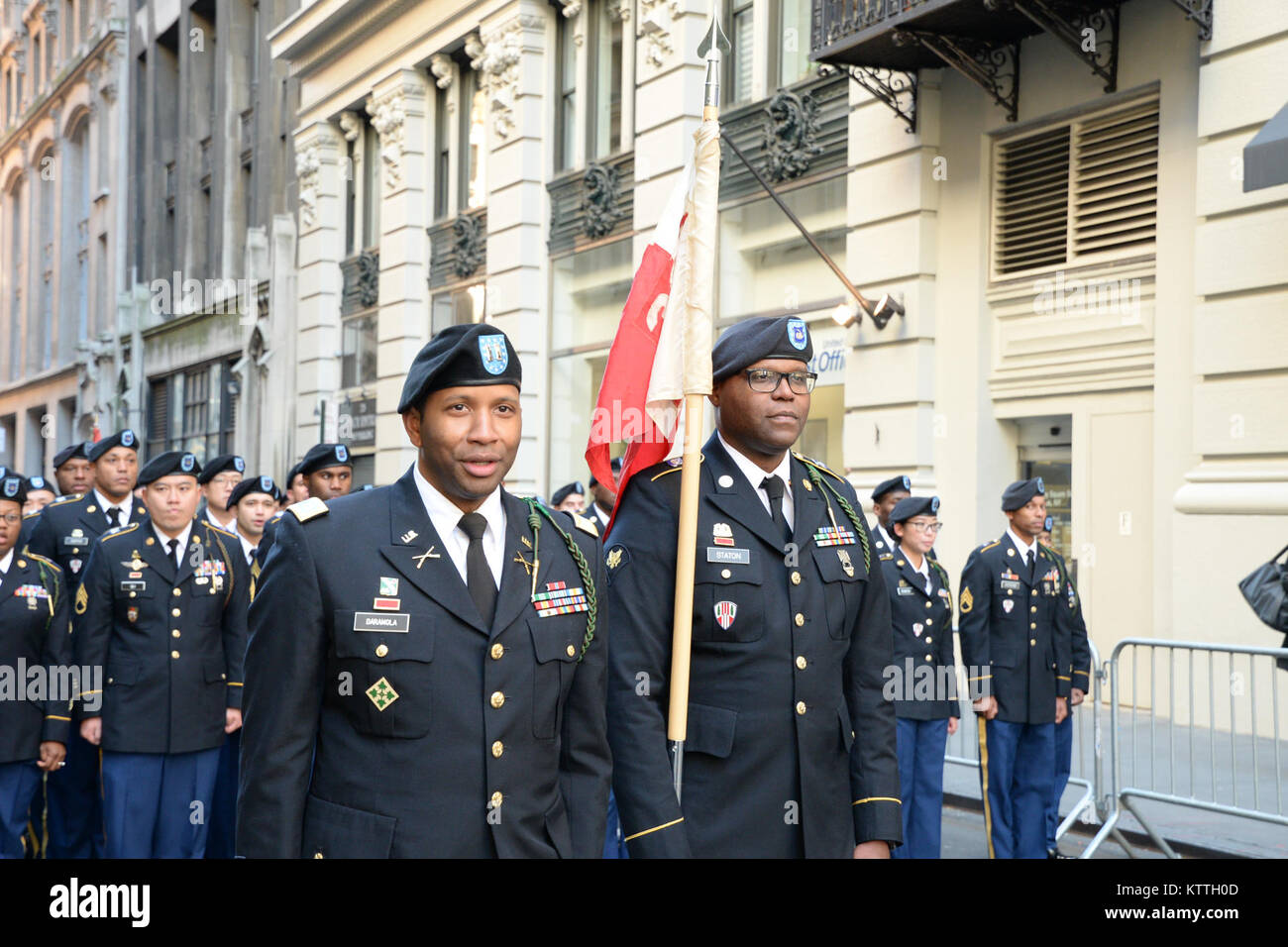 Soldiers from the New York Army National Guard, 369th Sustainment ...