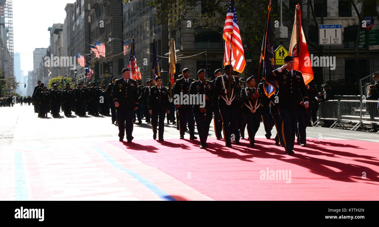 Soldiers from the New York Army National Guard, 369th Sustainment ...