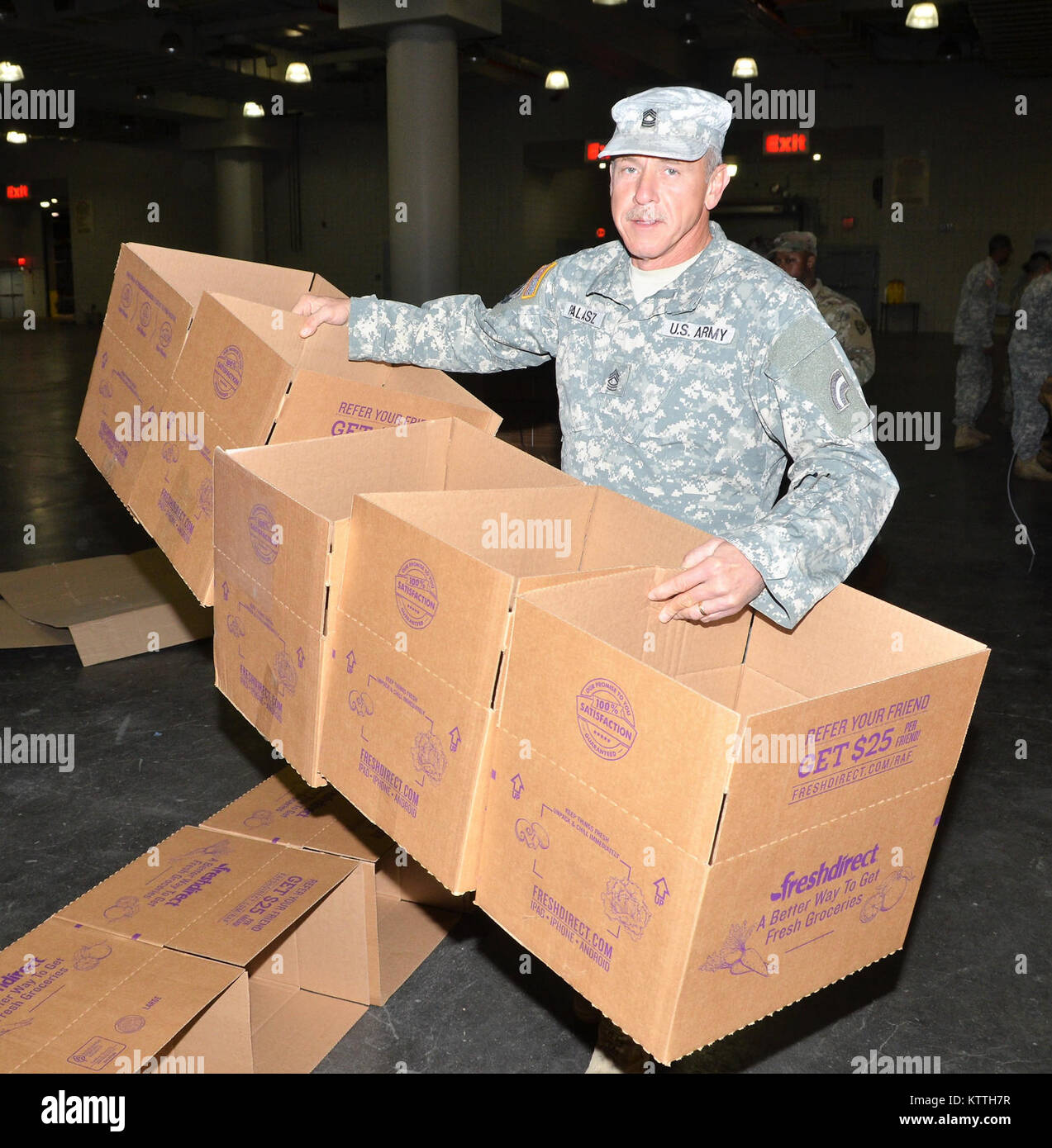 New York City - On November 20th and 21st 2017 soldiers and airmen from ...