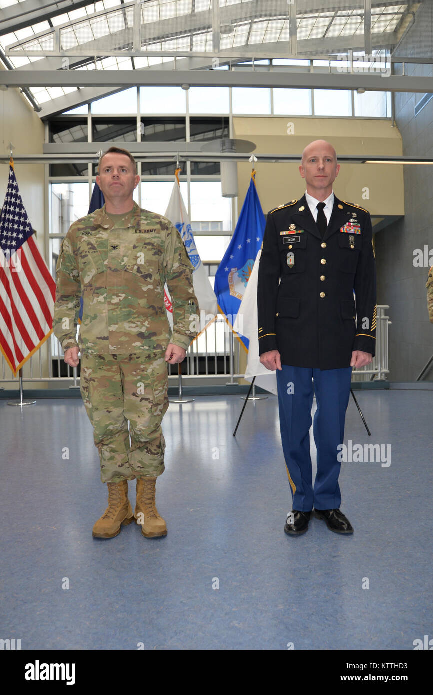 New York Army National Guard Soldier, Sgt. Maj. Kenneth Secor ...