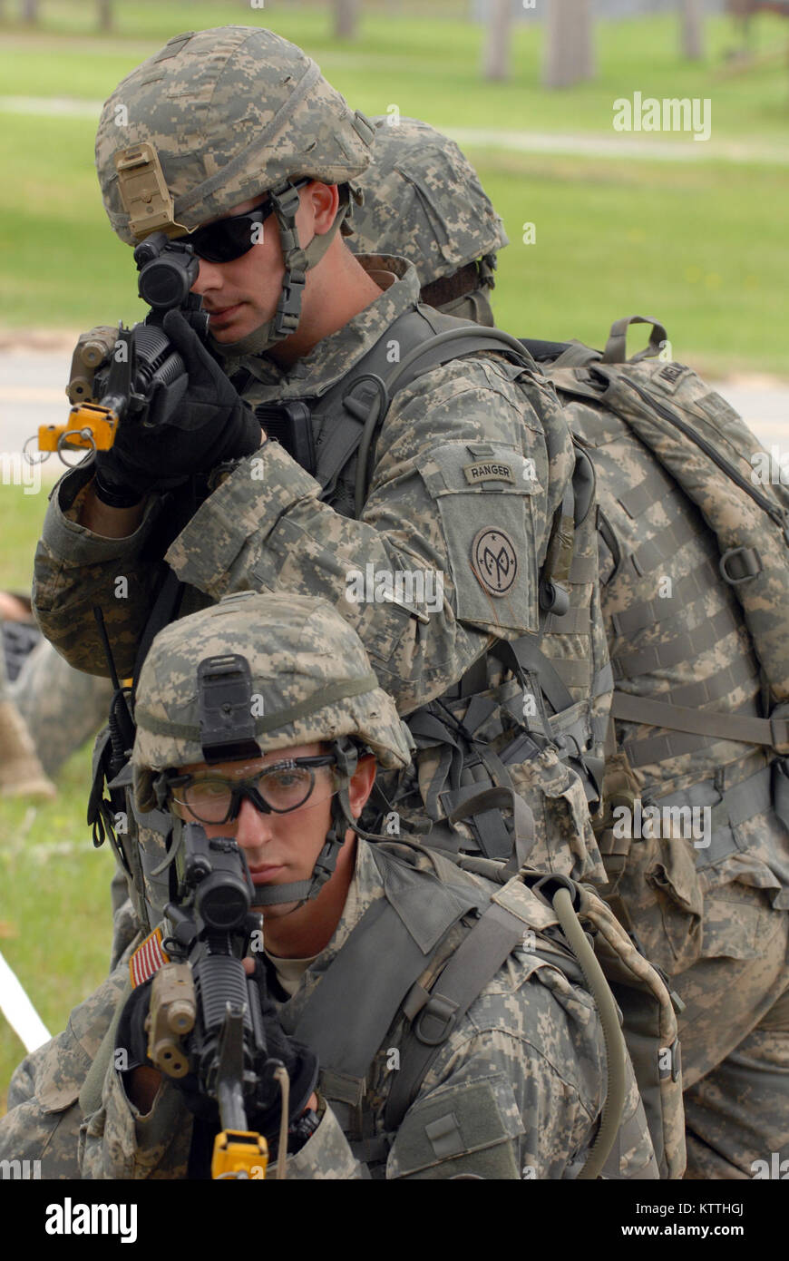 U.S. Army National Guard personnel daily duties and life. Working ...