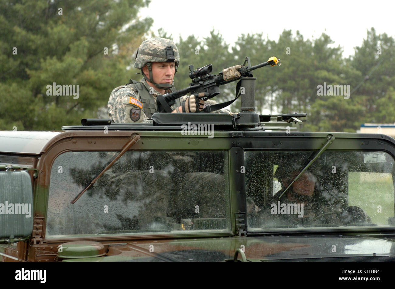 U.S. Army National Guard personnel daily duties and life. Working ...