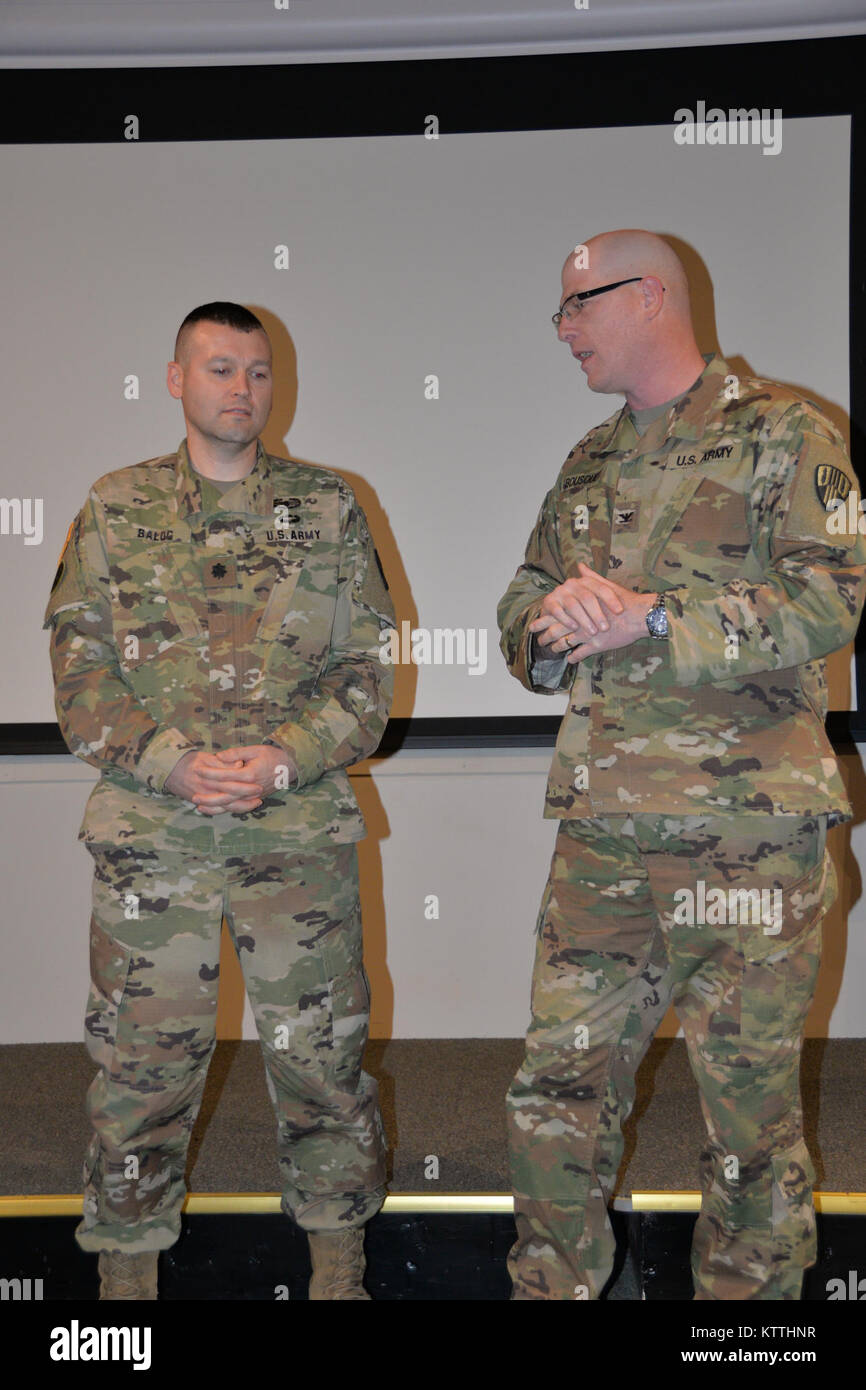New York Army National Guard Soldier Lt. Col. Todd Balog( left ...