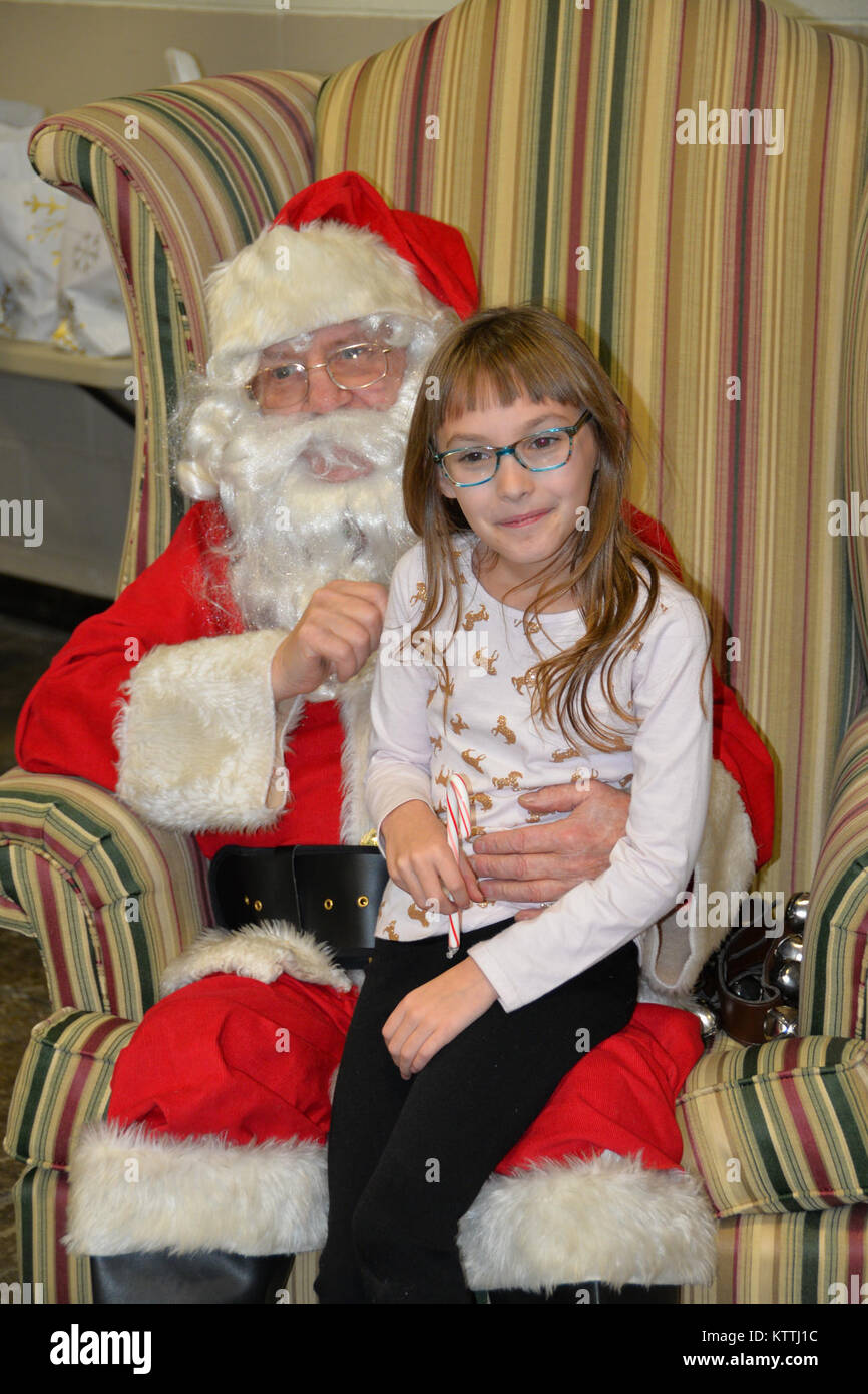 New York Army National Guard Soldiers from the 42d Infantry Division ...