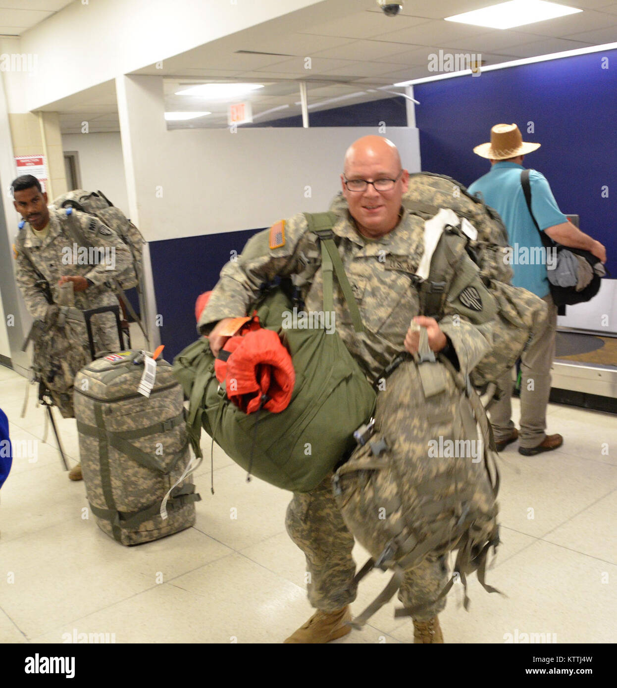 JFK Airport, Queens, NY – On December 15th, 2017, over 30 Soldiers from ...