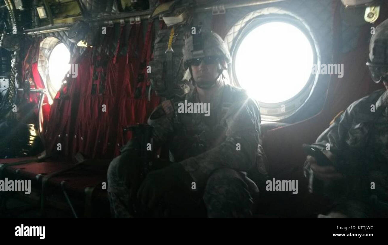 U.S. Army National Guard personnel daily duties and life. Working ...