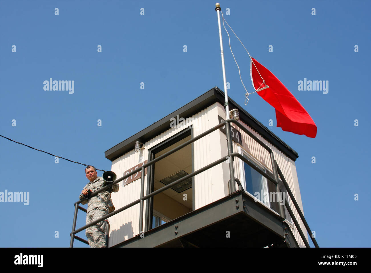 New York Army National Guard Soldiers of the 1156 Vertical Construction ...