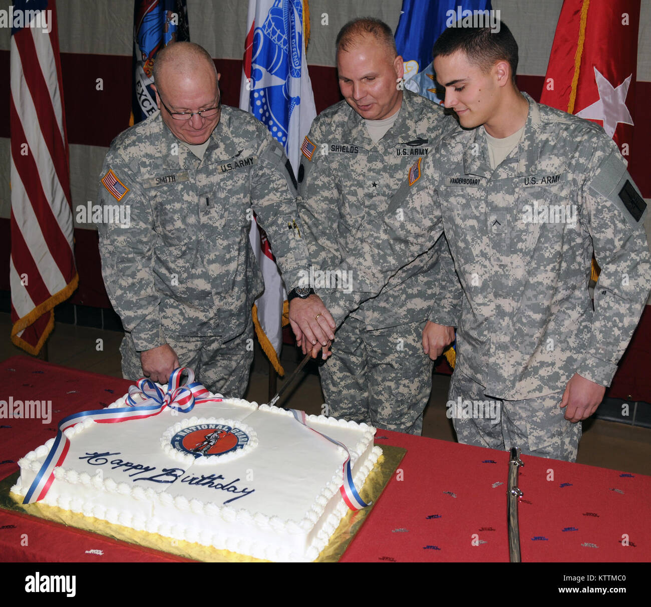 Brig general raymond shields hi-res stock photography and images - Alamy