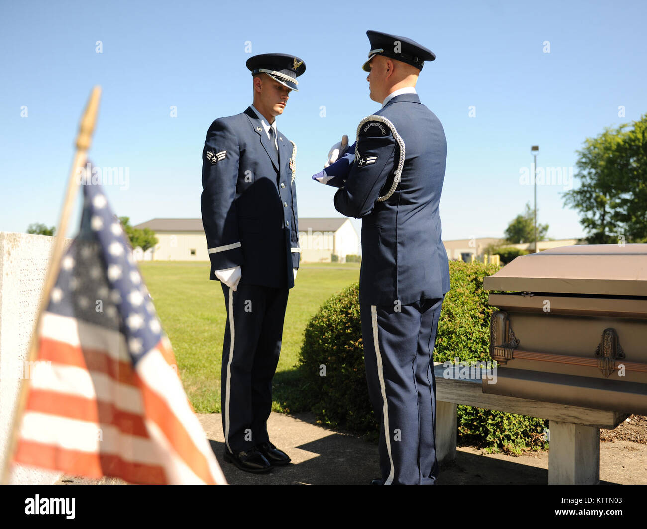 Senior airman class hi-res stock photography and images - Alamy