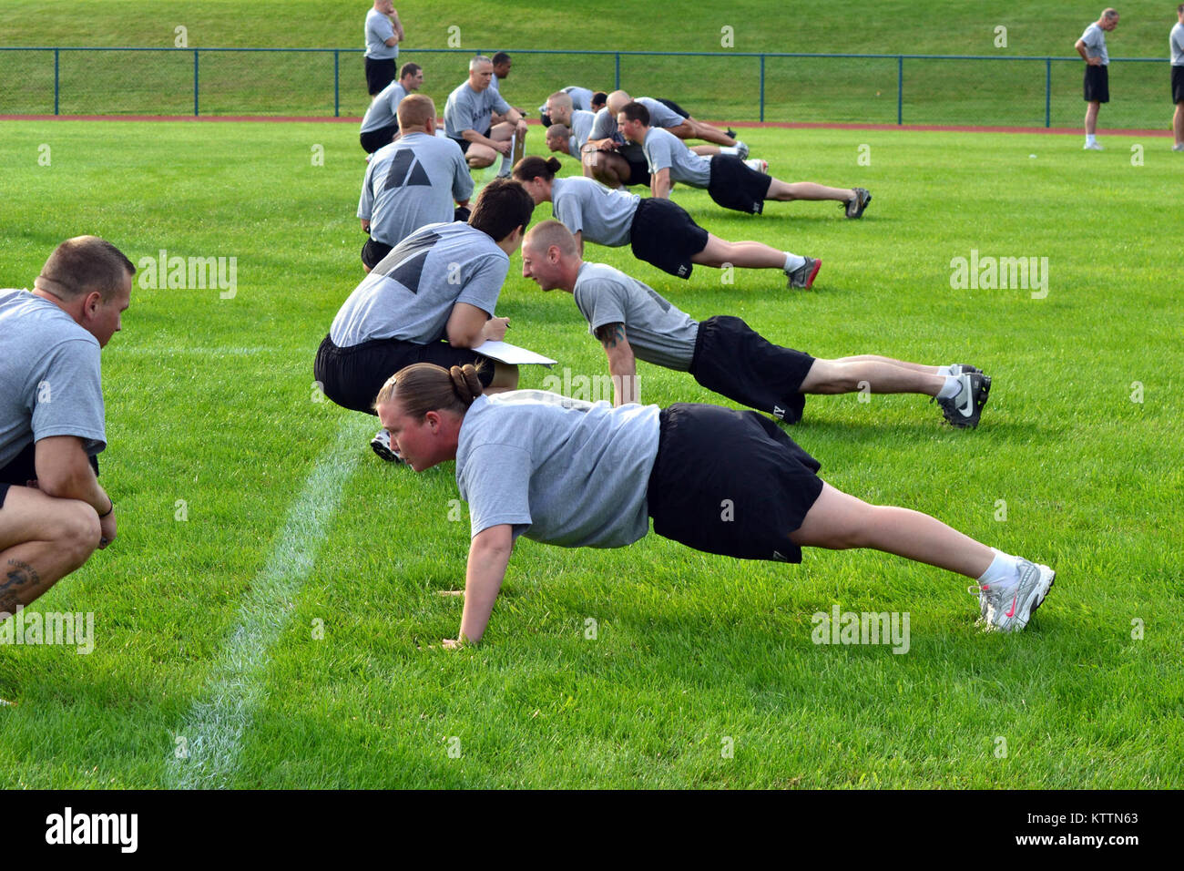 U.S. Army National Guard personnel daily duties and life. Working ...