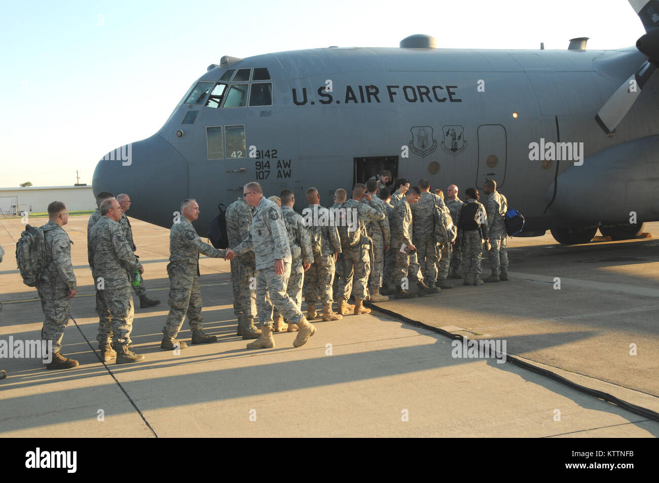 Smsgt hi-res stock photography and images - Alamy