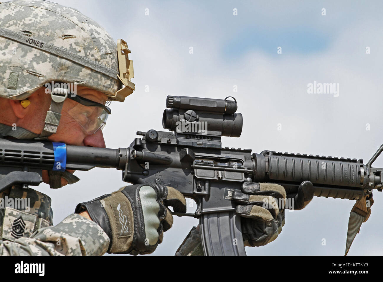 The 37th Infantry Brigade Combat Team Command Sergeant Major, Rodger ...