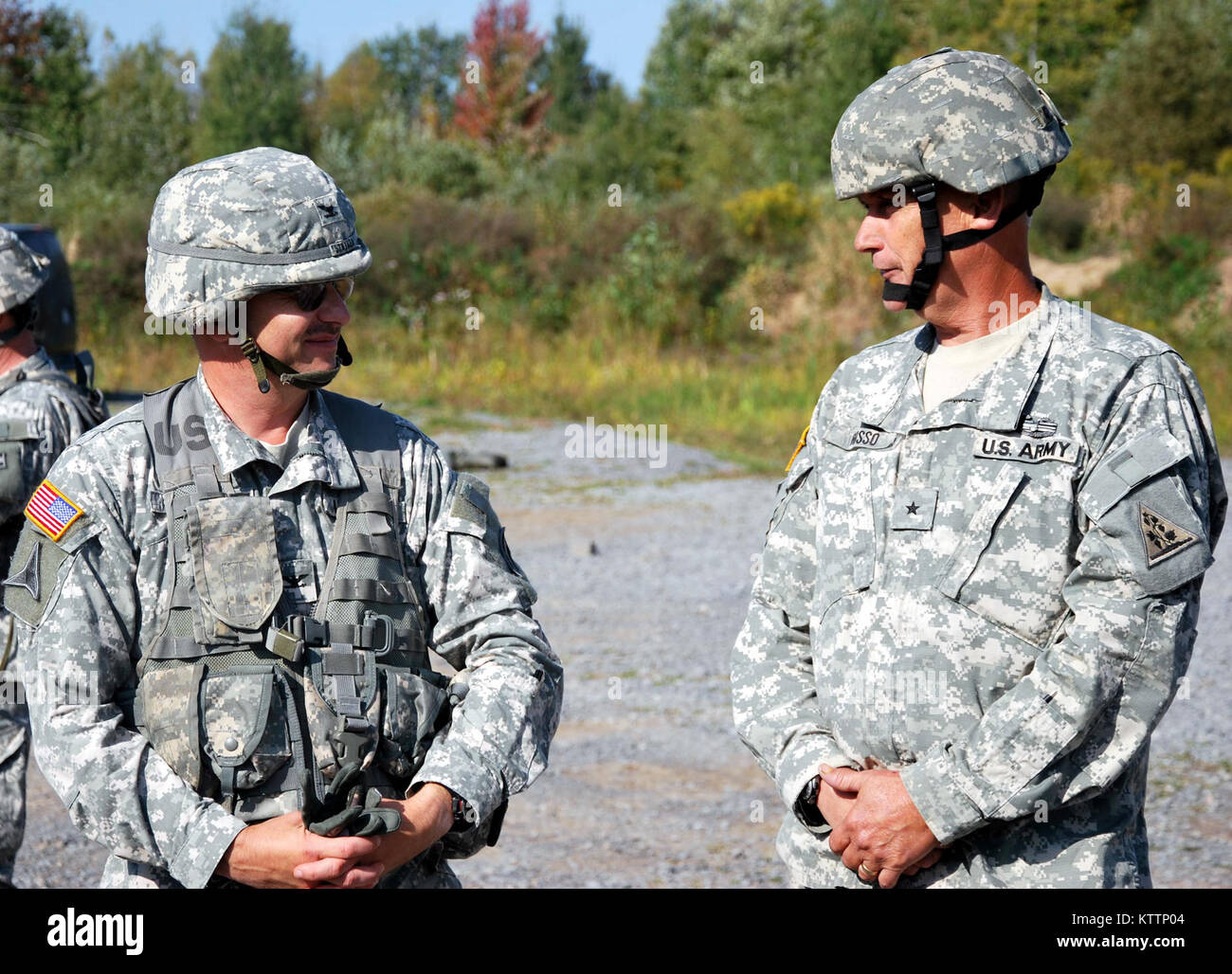 U.S. Army National Guard personnel daily duties and life. Working ...
