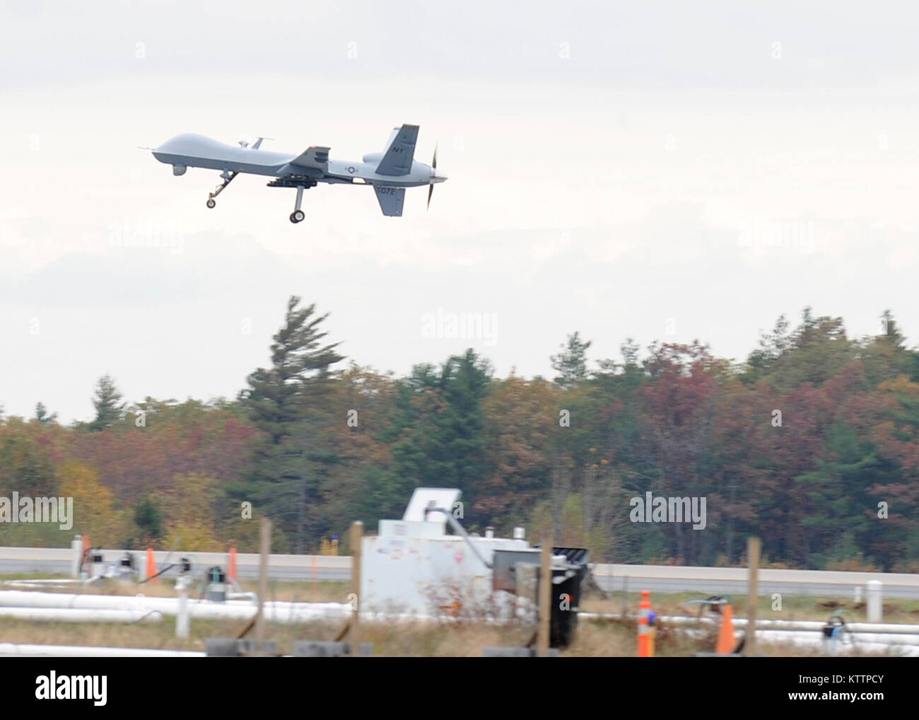 Mq 9 reaper pilots hi-res stock photography and images - Alamy
