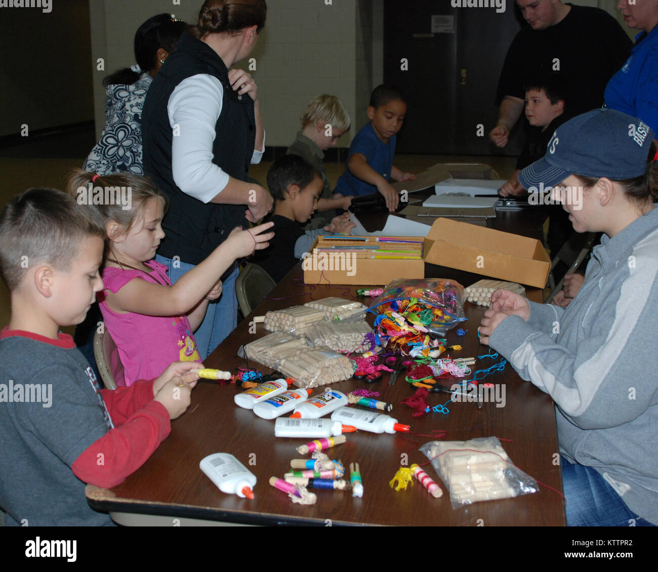 Children from youth center hi-res stock photography and images - Alamy