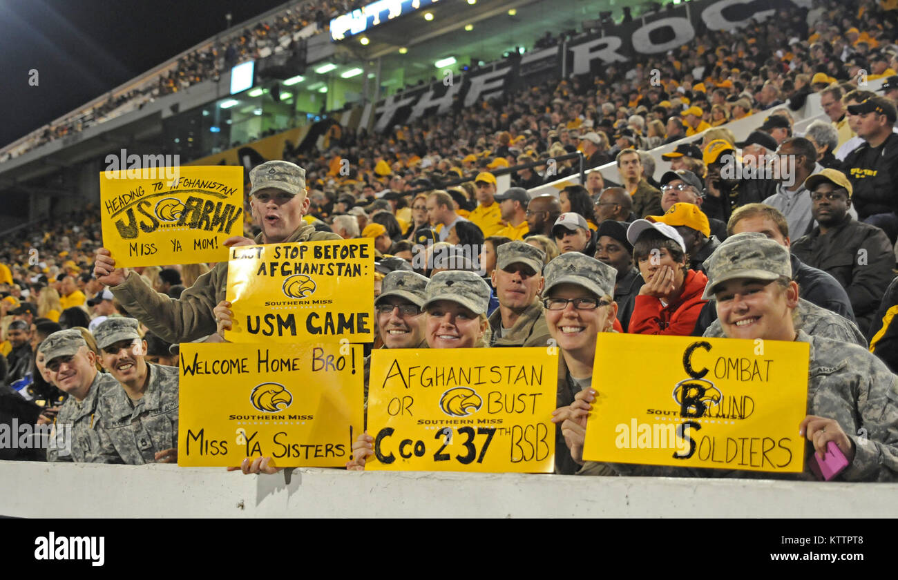 Soldiers of Charlie Company, 237th Brigade Support Battalion, 37th ...
