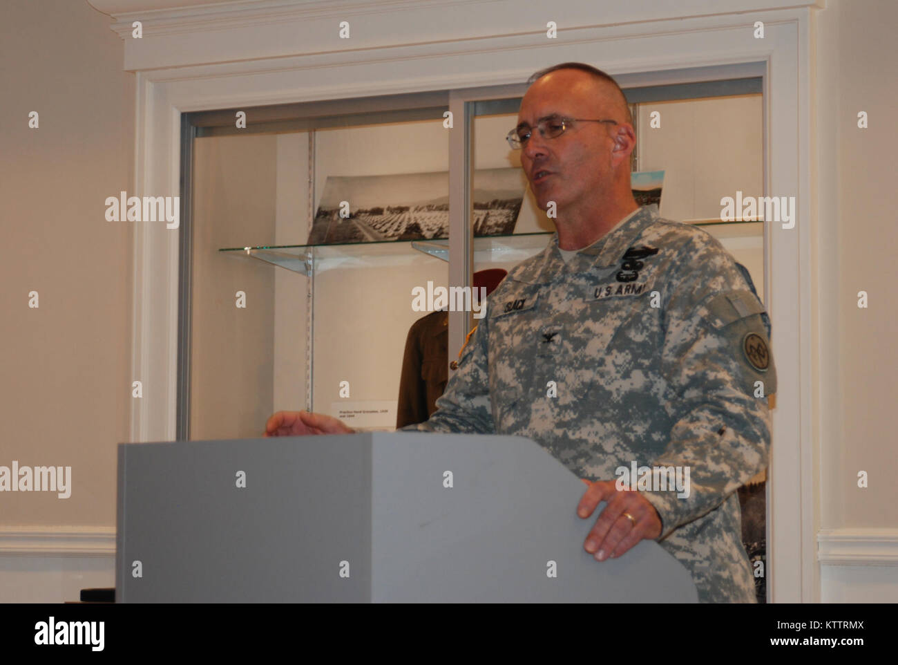 Lt col shawn tabankin hi-res stock photography and images - Alamy