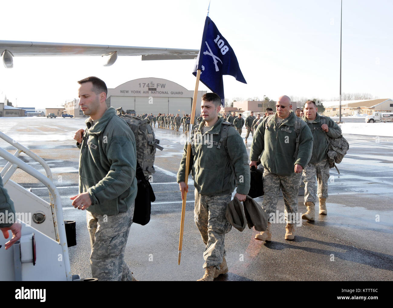 Members of the New York Army National Guard’s 27th Infantry Brigade ...