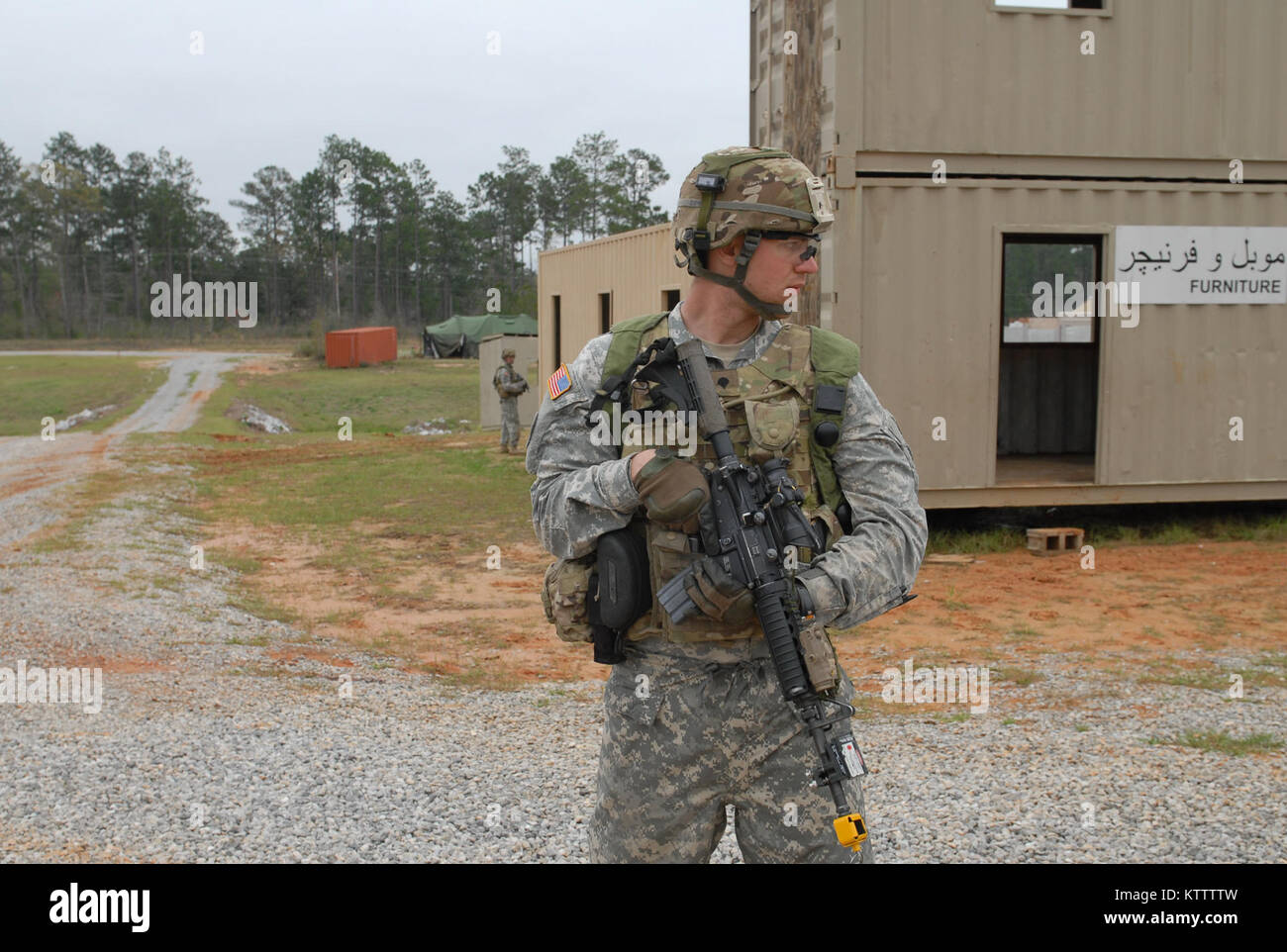 U.S. Army National Guard personnel daily duties and life. Working ...