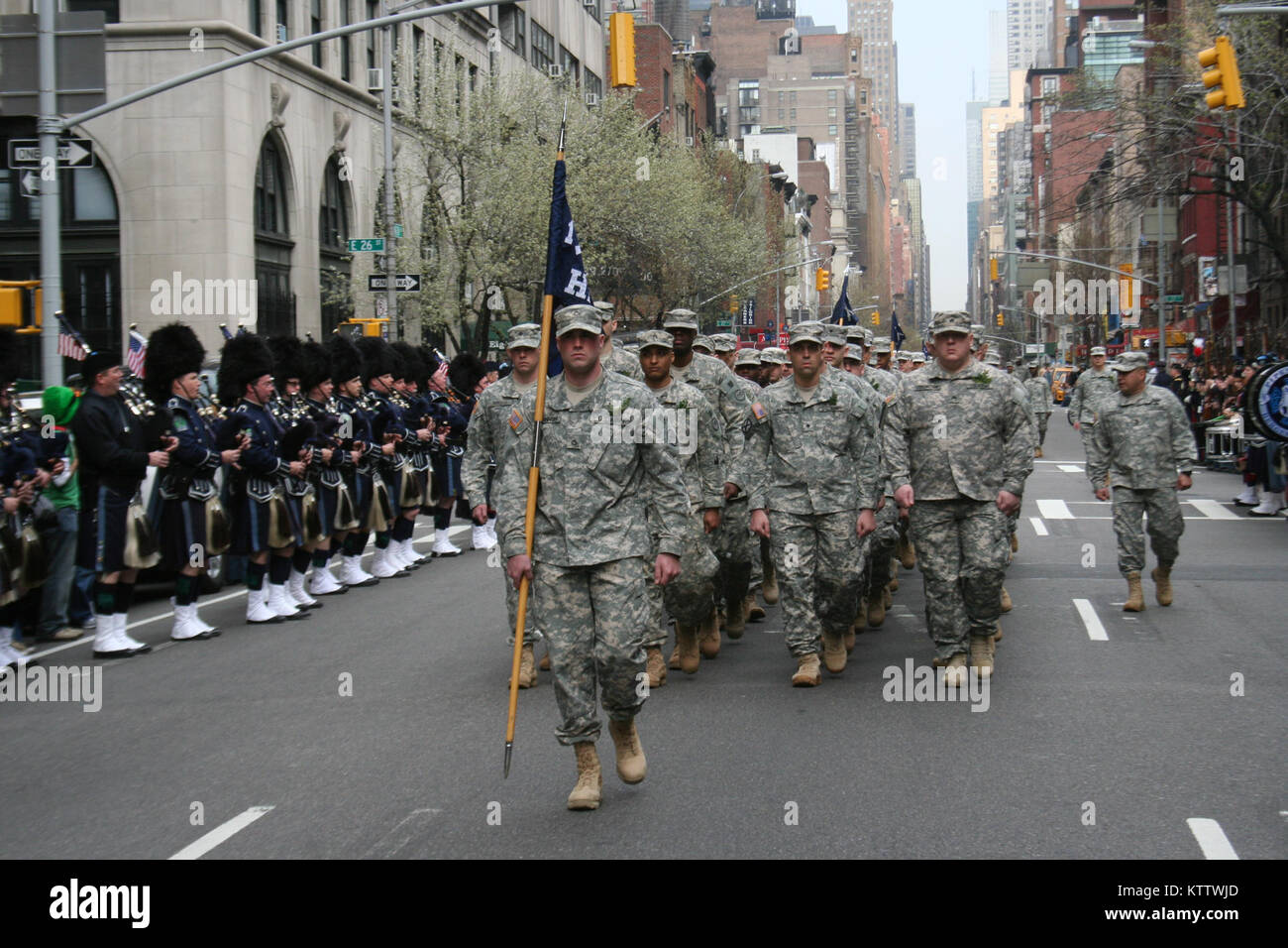 1 69th infantry new york national guard hi-res stock photography and ...