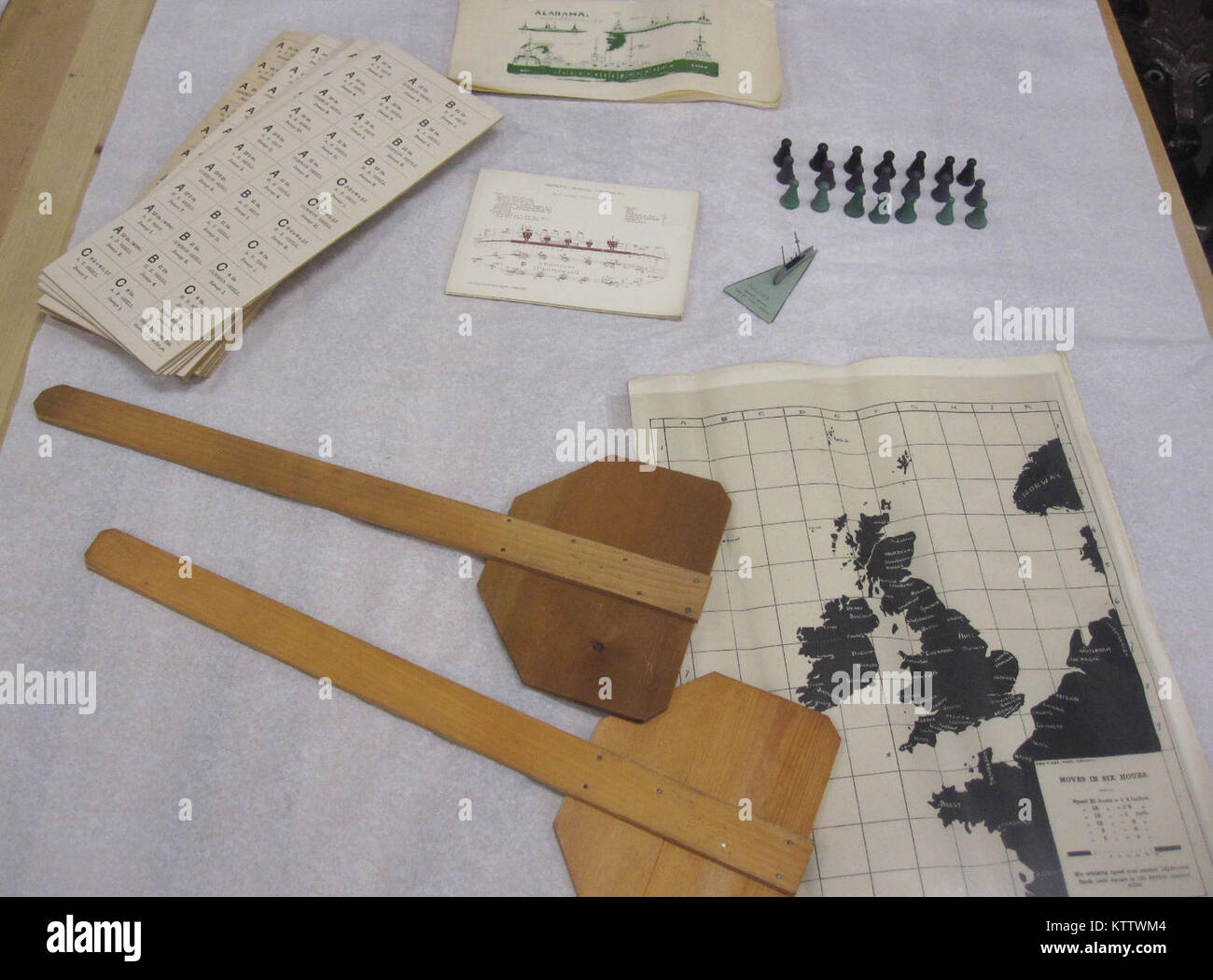 U.S. Army National Guard personnel daily duties and life. Working ...