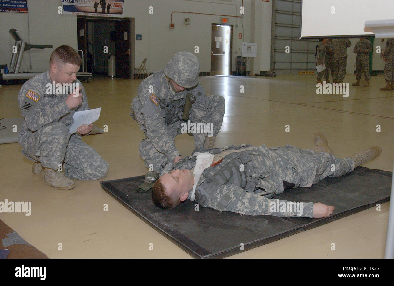 U.S. Army National Guard personnel daily duties and life. Working ...