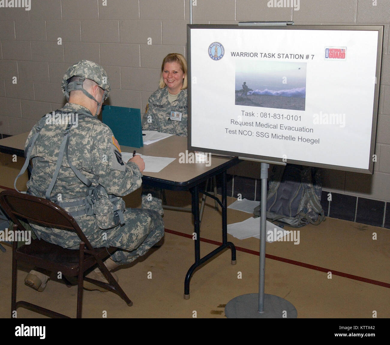 U.S. Army National Guard personnel daily duties and life. Working ...