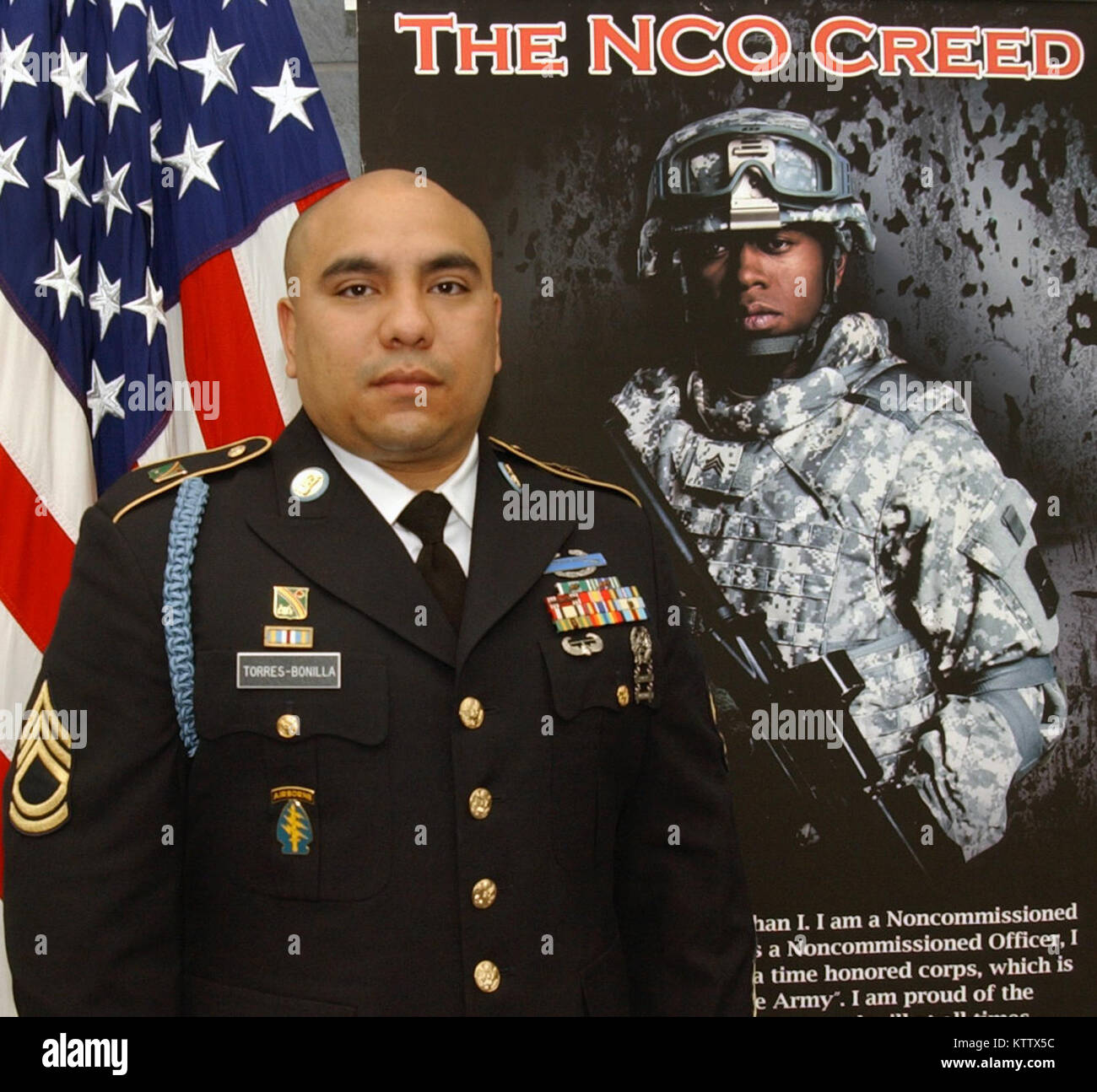 U.S. Army National Guard personnel daily duties and life. Working ...