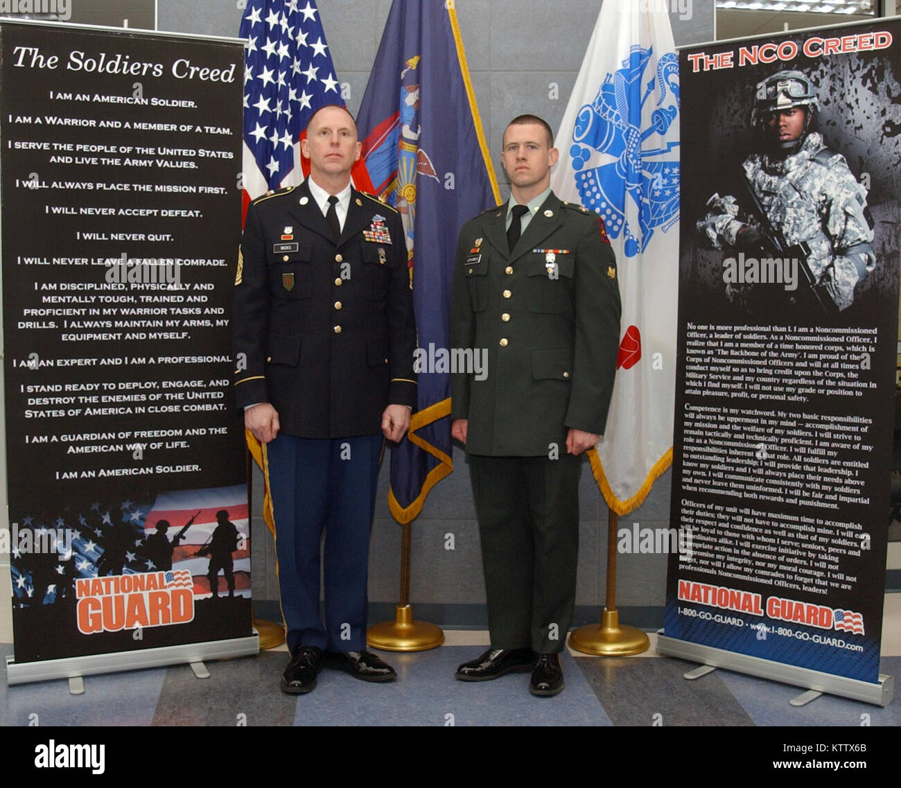 U.S. Army National Guard personnel daily duties and life. Working ...