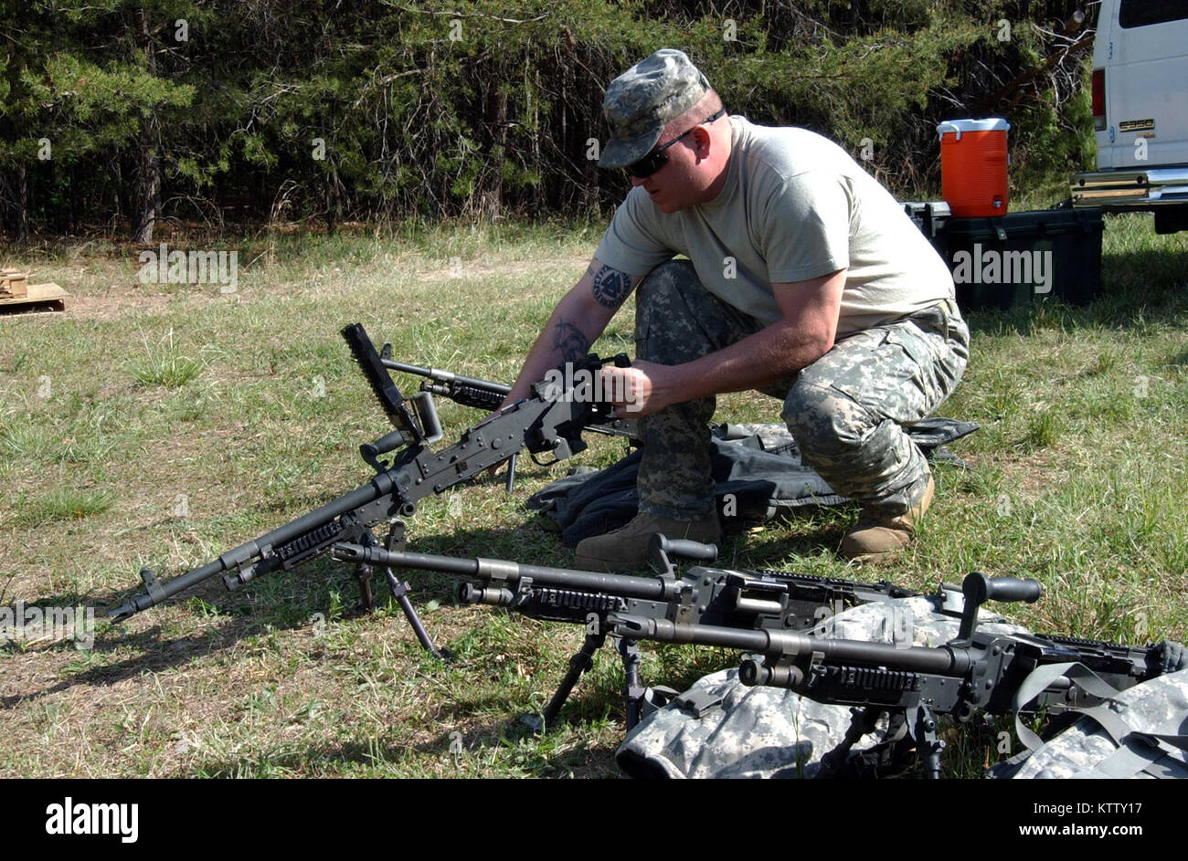 FORT A.P. HILL, Va. -- Aviation Soldiers from 3rd Battalion, 142nd ...