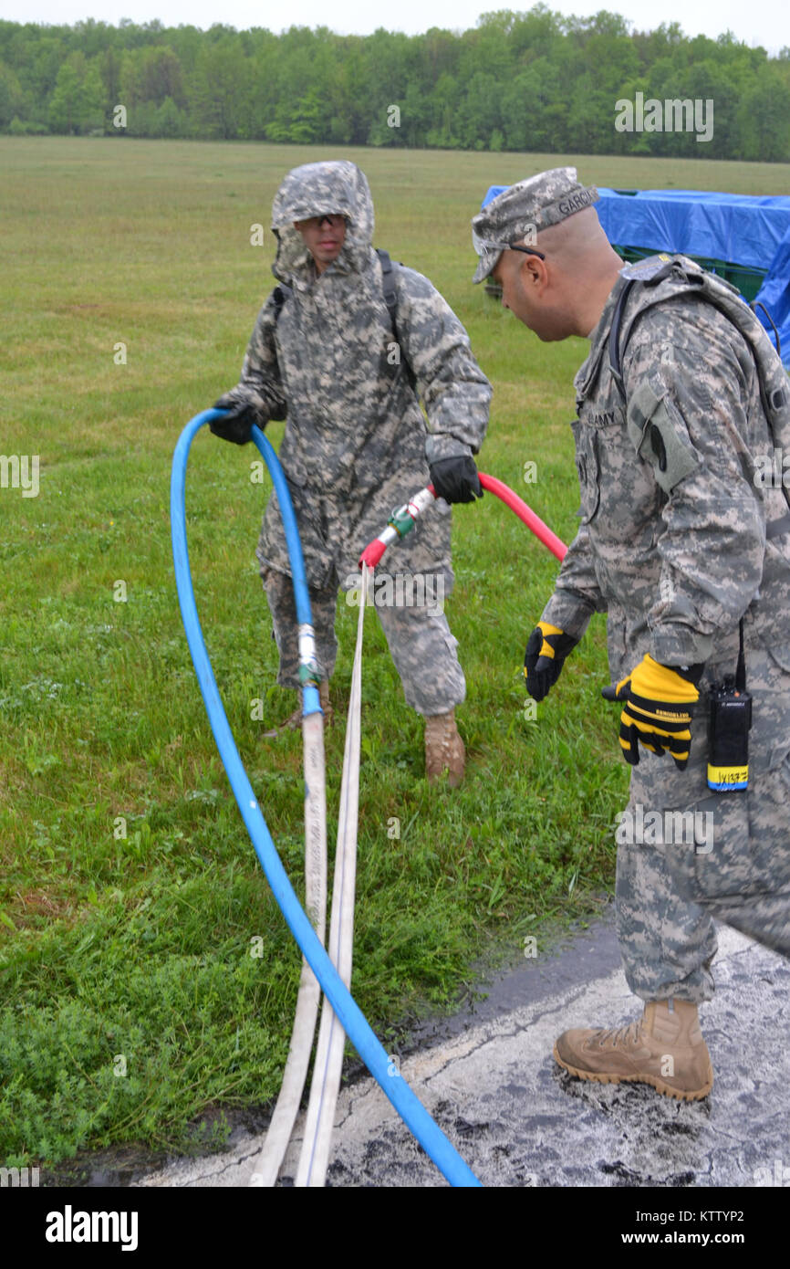 Oriskany, NY -- Sfc. Ricardo Garcia and Spc. Fabian Mendoza of the 222 ...