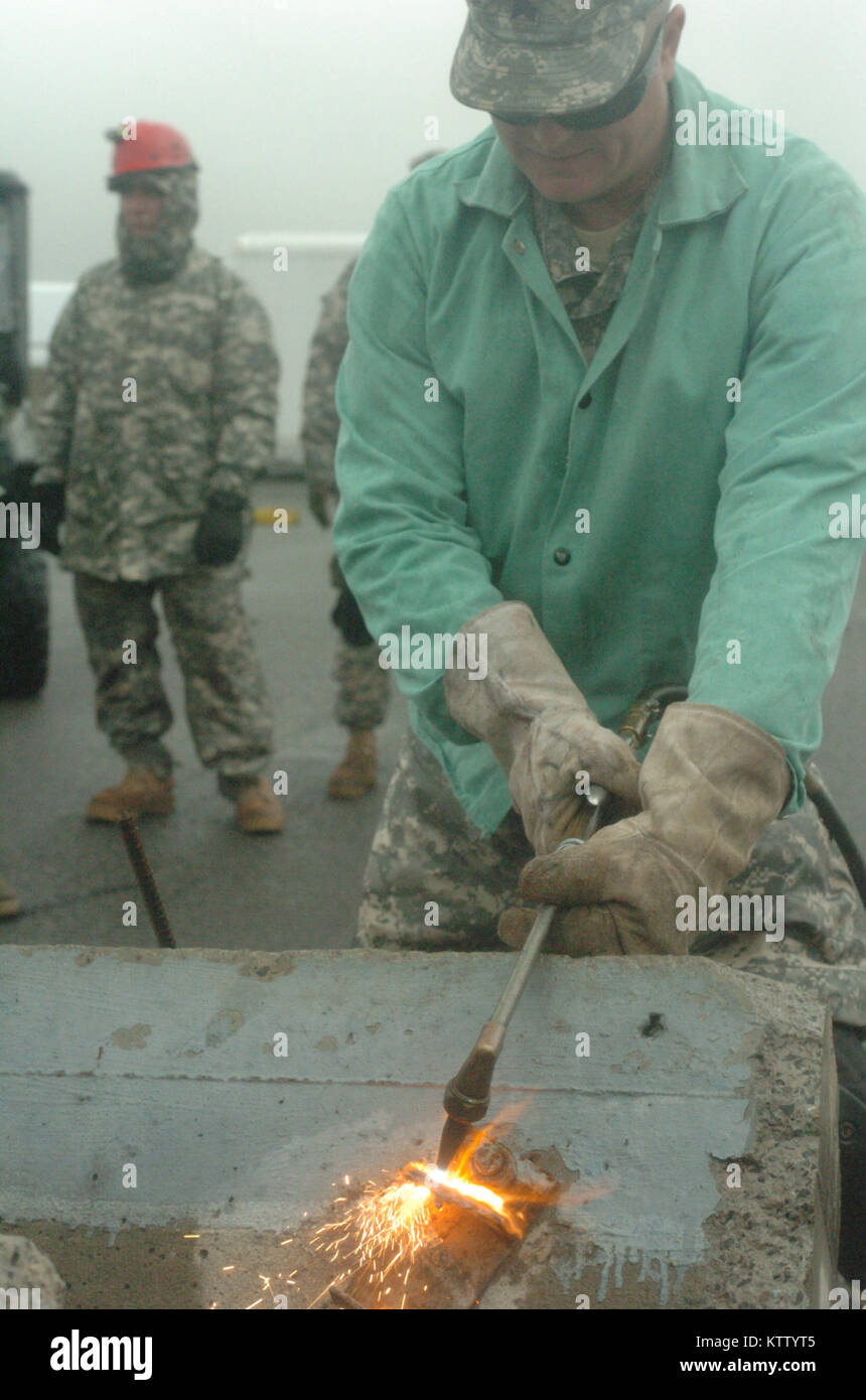 Defense chemical biological radiological nuclear response force hi-res ...