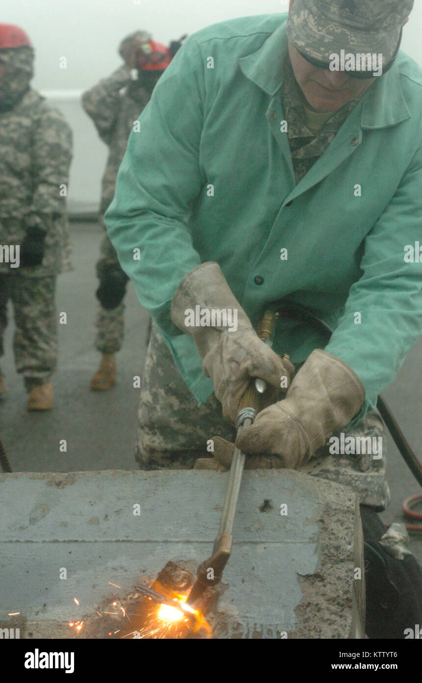 Defense chemical biological radiological nuclear response force hi-res ...