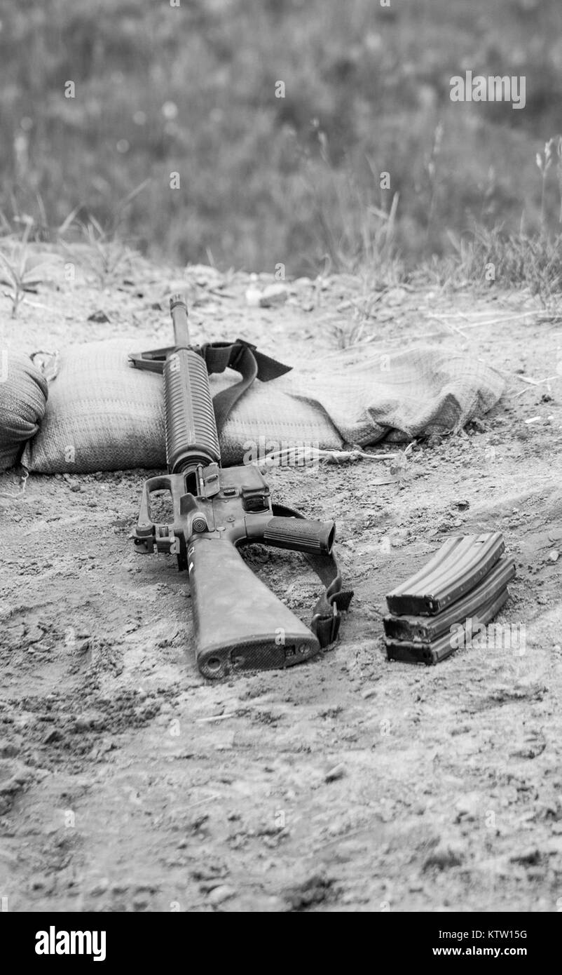 U.S. Army National Guard personnel daily duties and life. Working ...