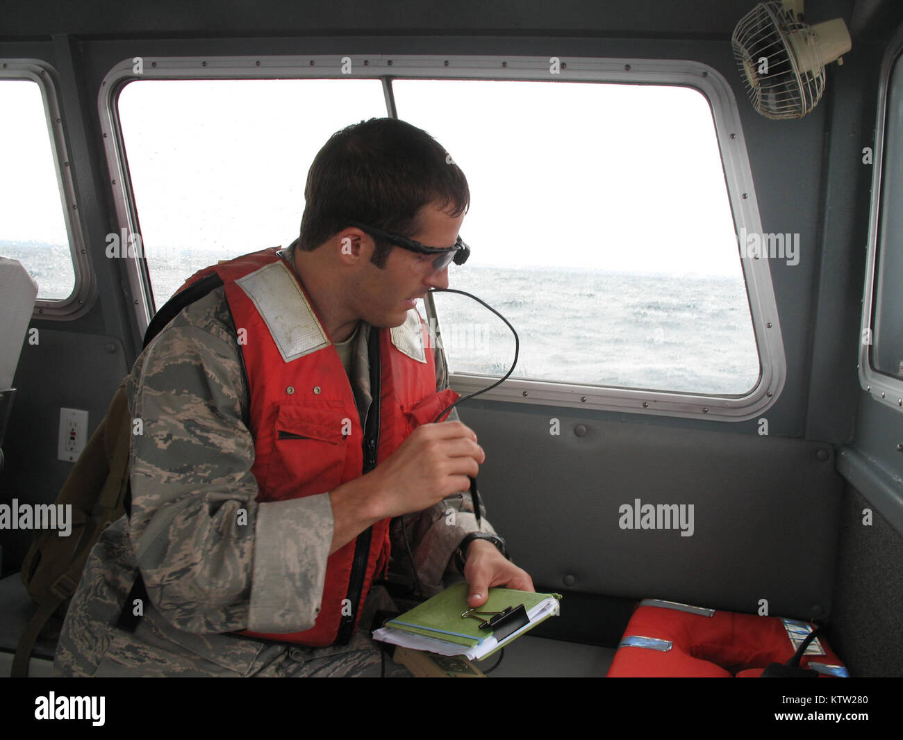 Joint terminal attack controllers hi-res stock photography and images ...