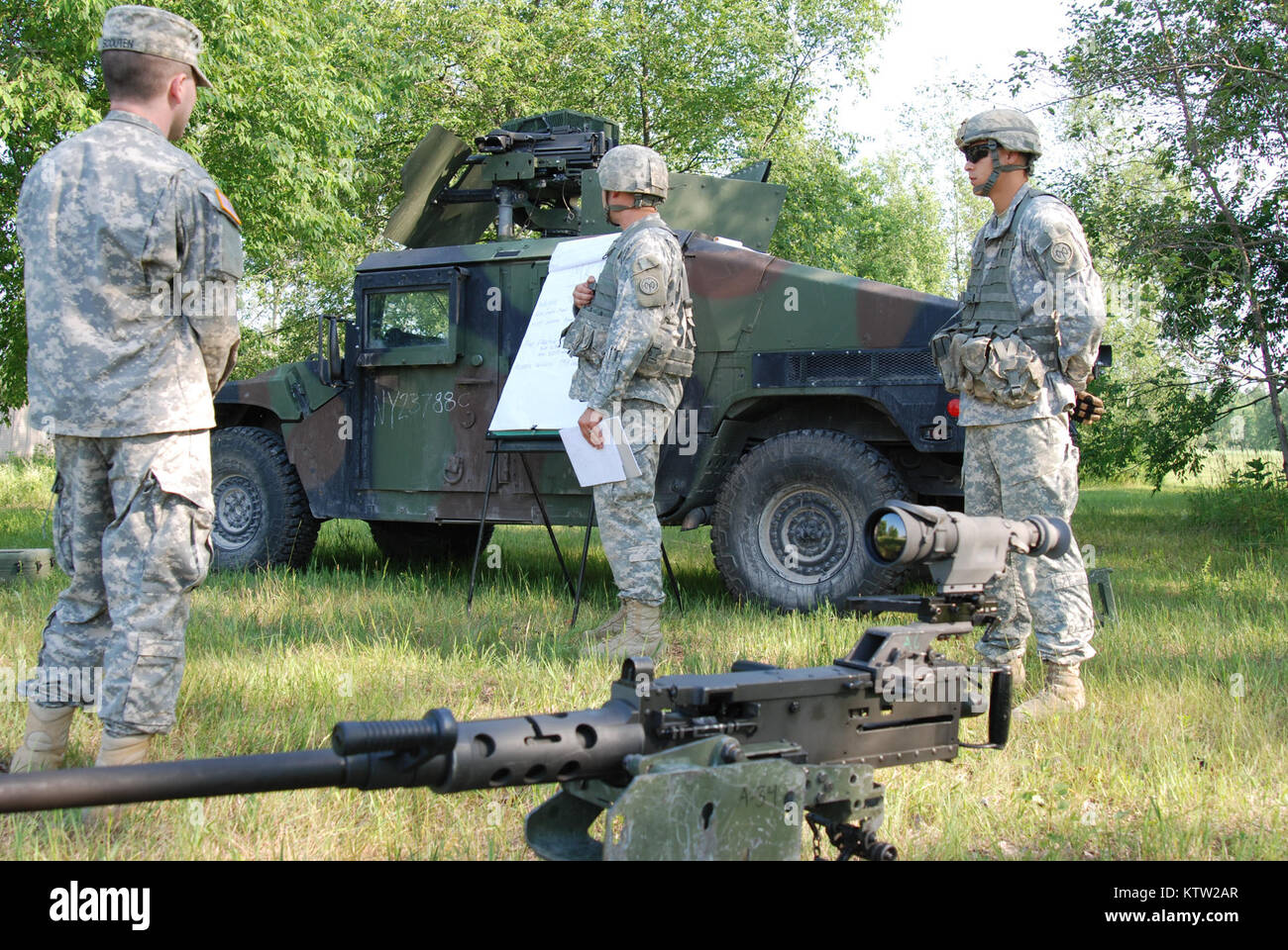 Fort Drum, N.Y. - Sgt. Daniel Washburn, A Troop instructs officers of ...