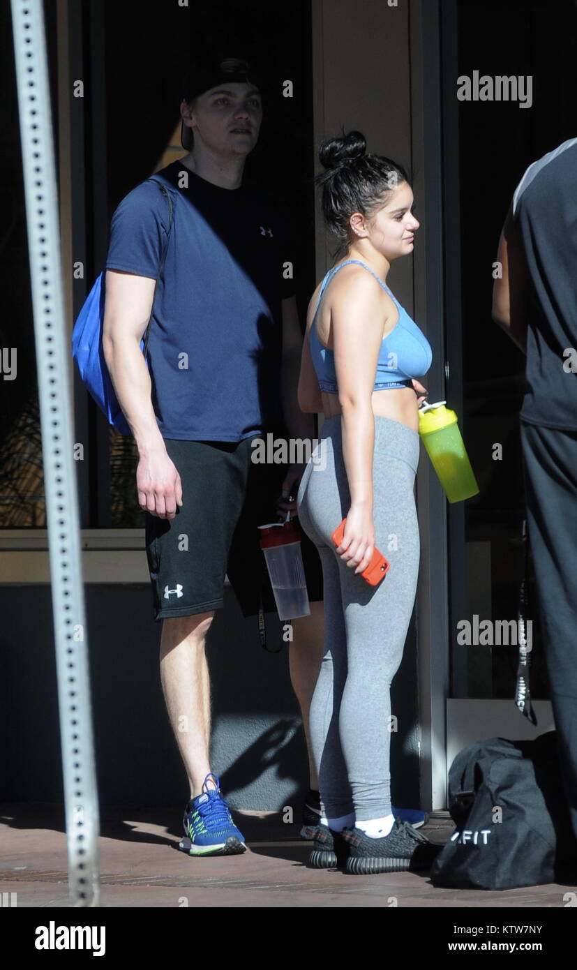 Ariel Winter leaves the gym with her boyfriend Levi Meaden Featuring ...