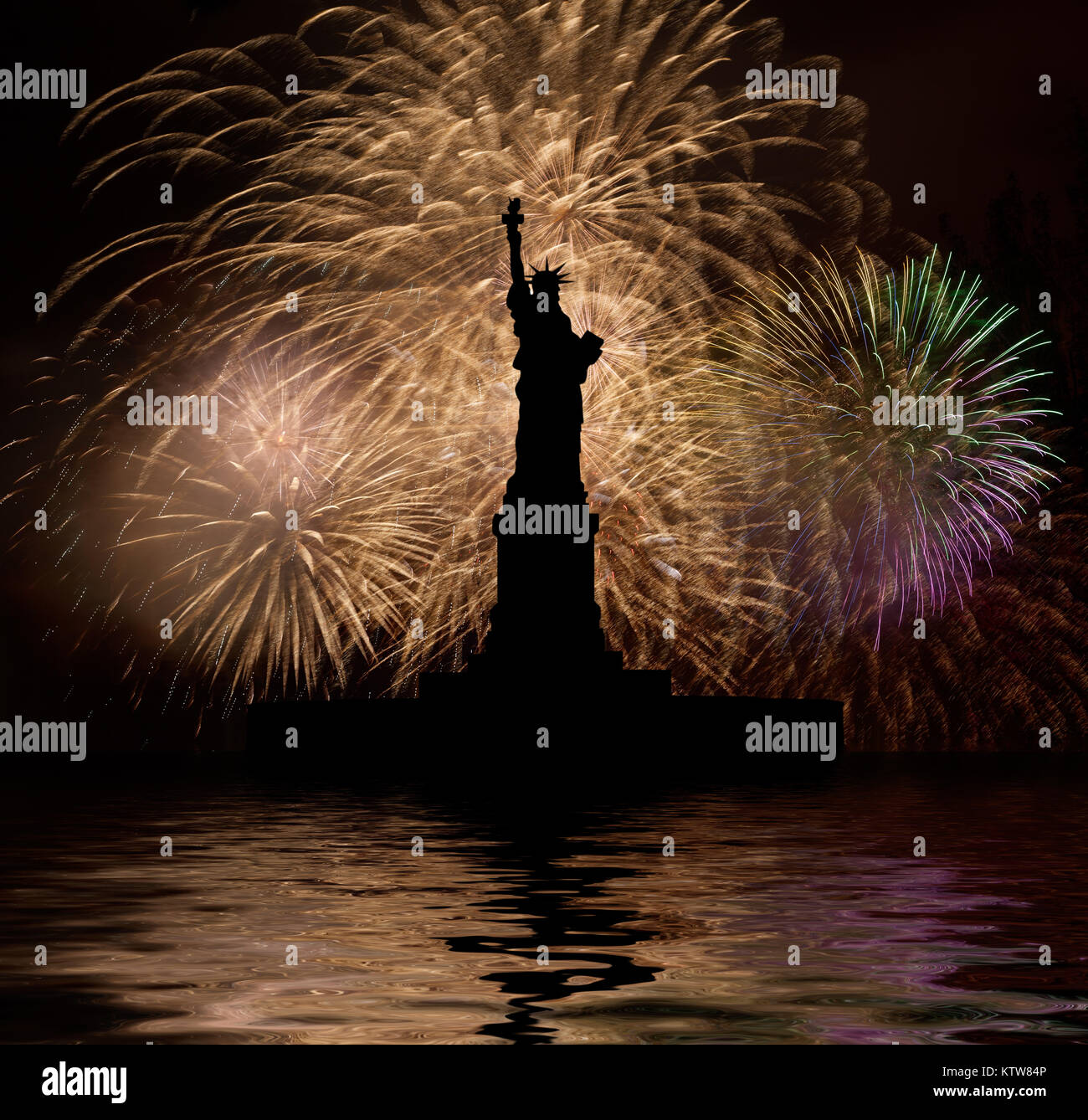Statue of liberty night fireworks hi-res stock photography and images ...