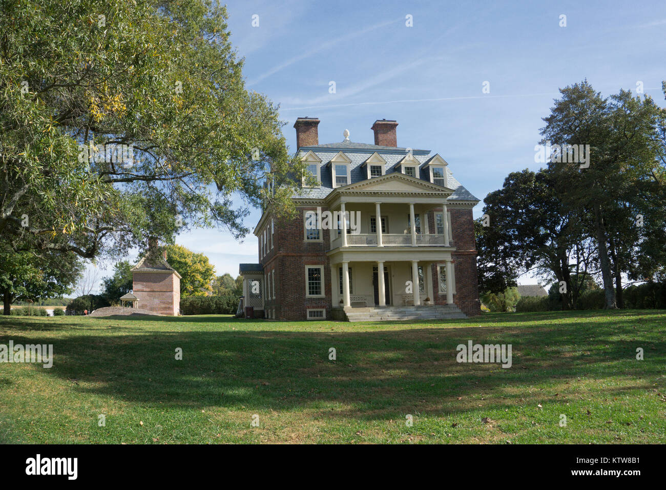 Virginia Plantation 18th Century High Resolution Stock Photography and ...