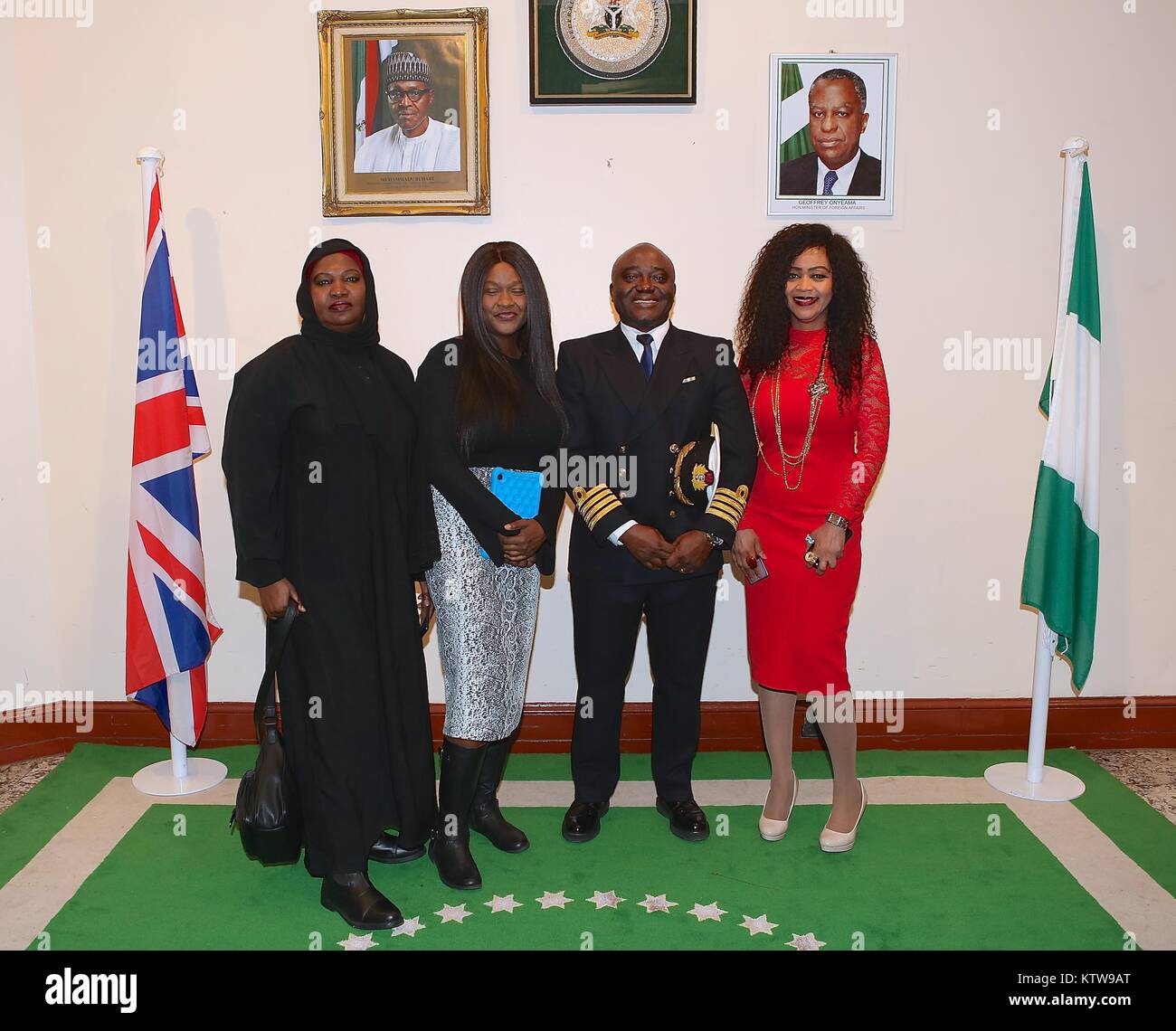 Nigerian High Commissioner presents his credentials to the Queen in ...