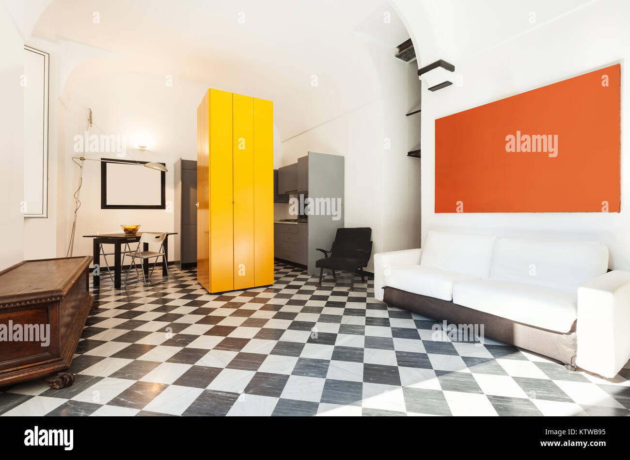 Checkered floor hi-res stock photography and images - Alamy