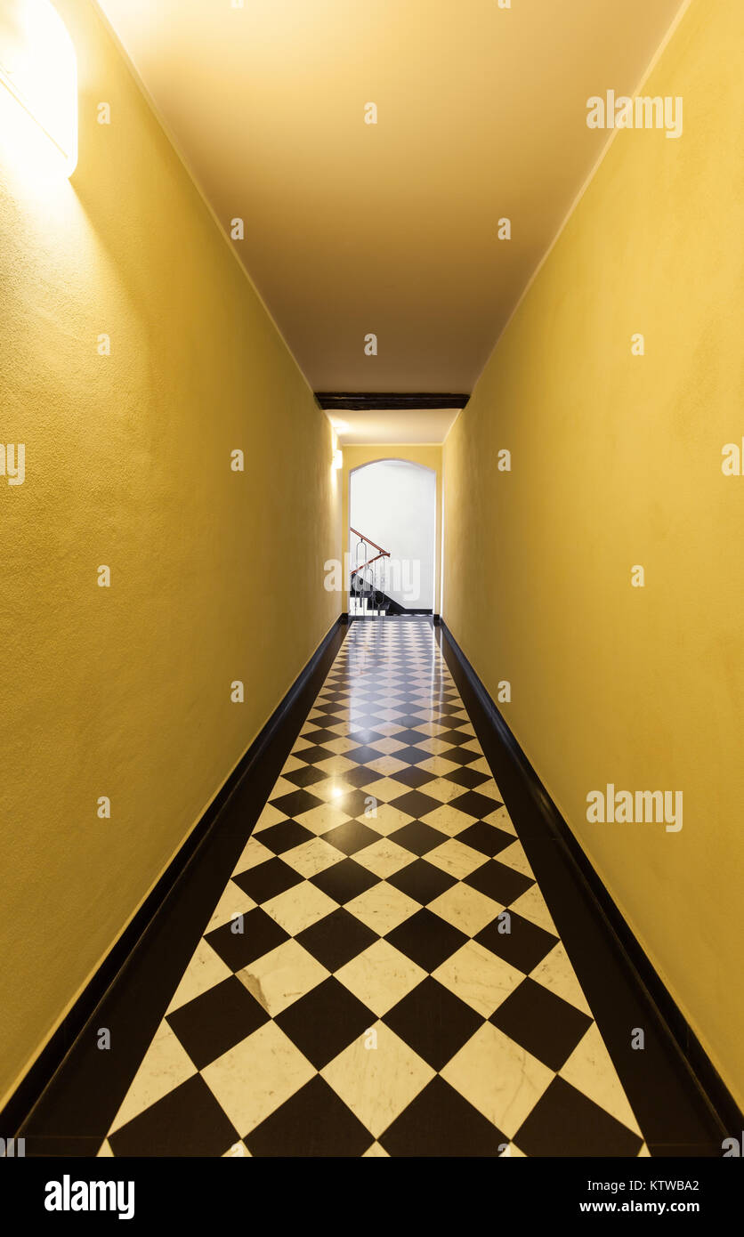 Long hallway hi-res stock photography and images - Alamy