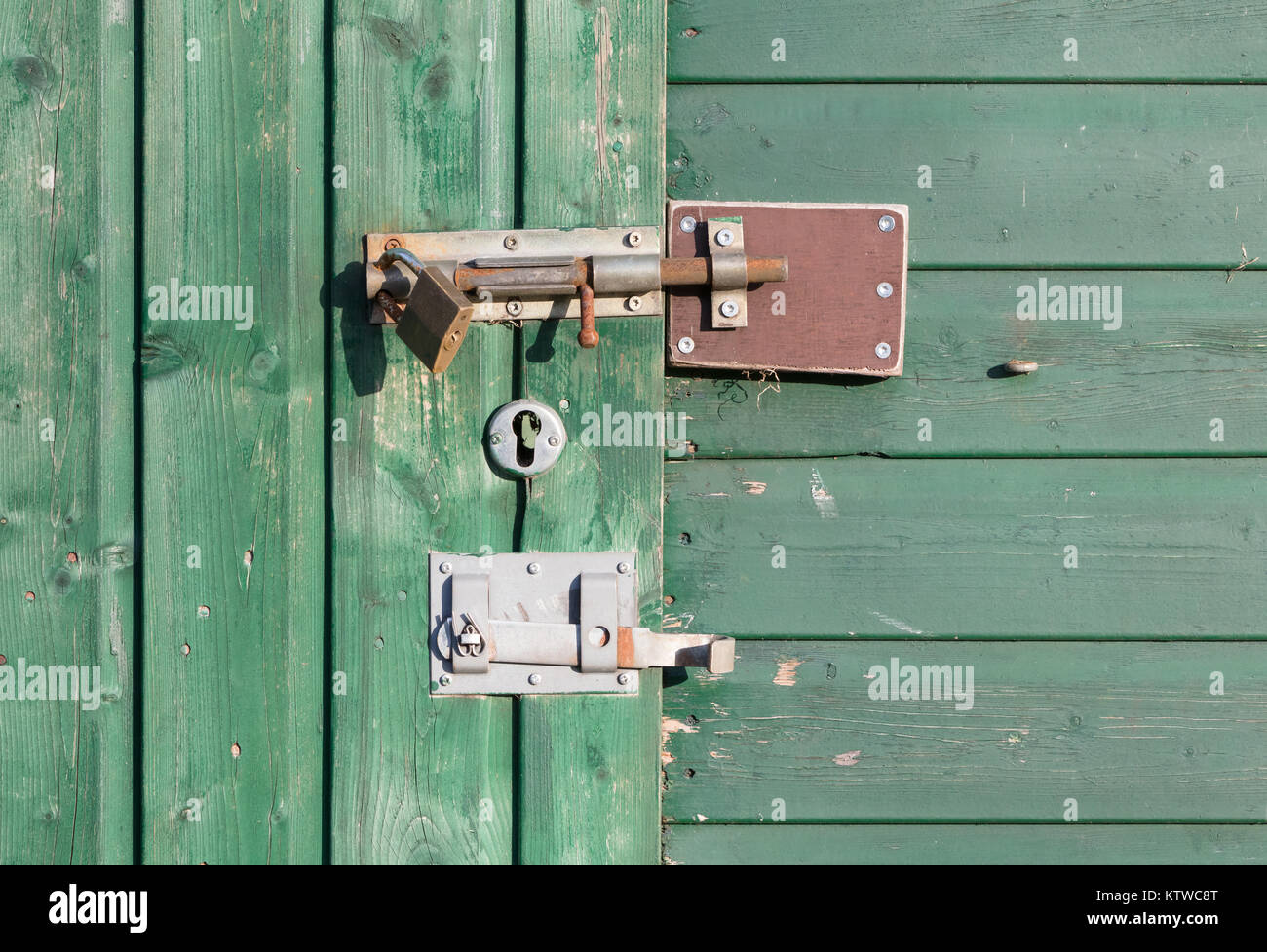 Old rusty lock in an abandoned house Stock Photo - Alamy
