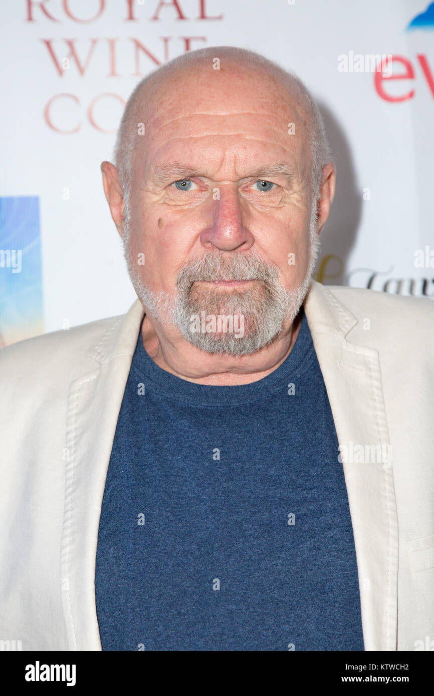 The Los Angeles Classic Rock Orchestra's Inaugural Concert with John ...