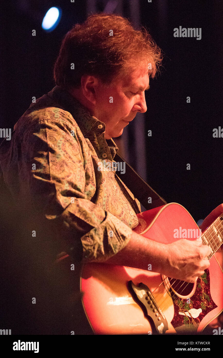 The Los Angeles Classic Rock Orchestra's Inaugural Concert with John ...