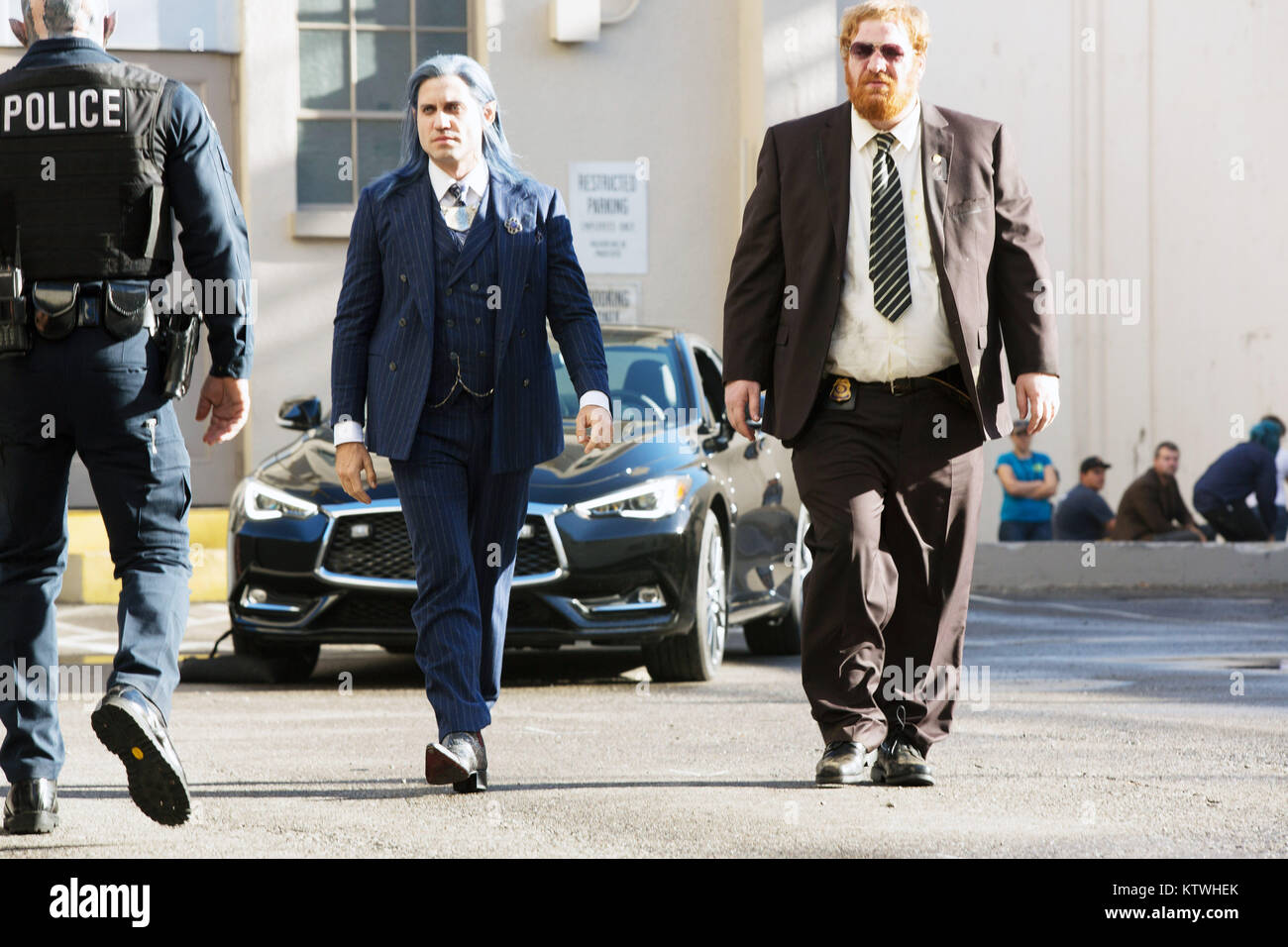 BRIGHT, from left: Edgar Ramirez, Happy Anderson, 2017. ph: Matt ...